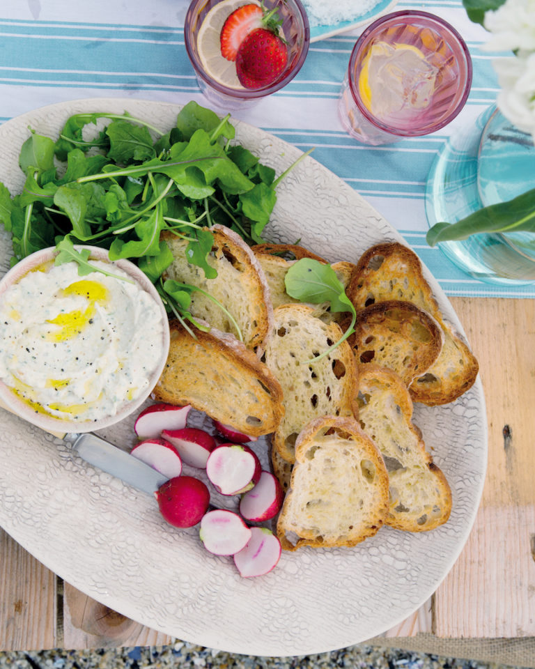 Caramelised onion and feta spread with Melba toast - MyKitchen