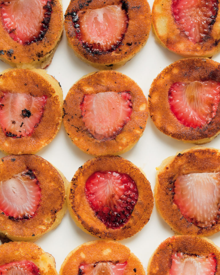 Mini strawberry flapjacks - MyKitchen