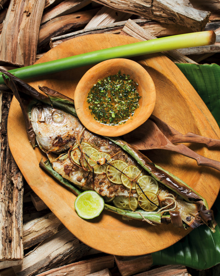Whole baked fish with chilli sauce