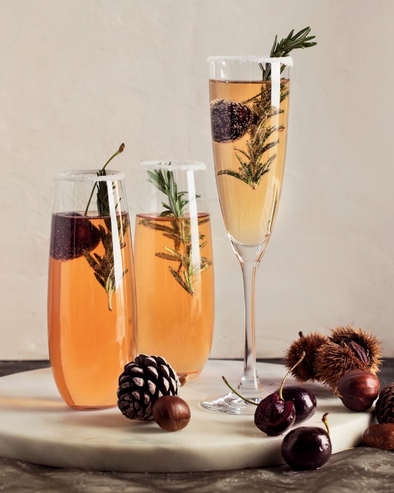 Make these summery berry mimosas for your next brunch - MyKitchen